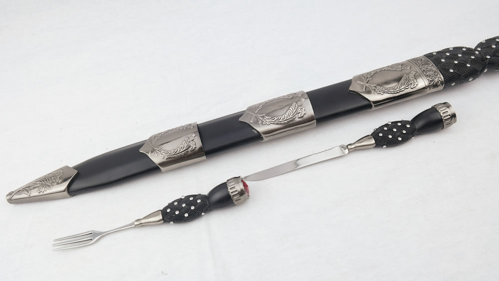 Scottish Dirk with Knife and Fork - £49.99 - Dragon Reborn